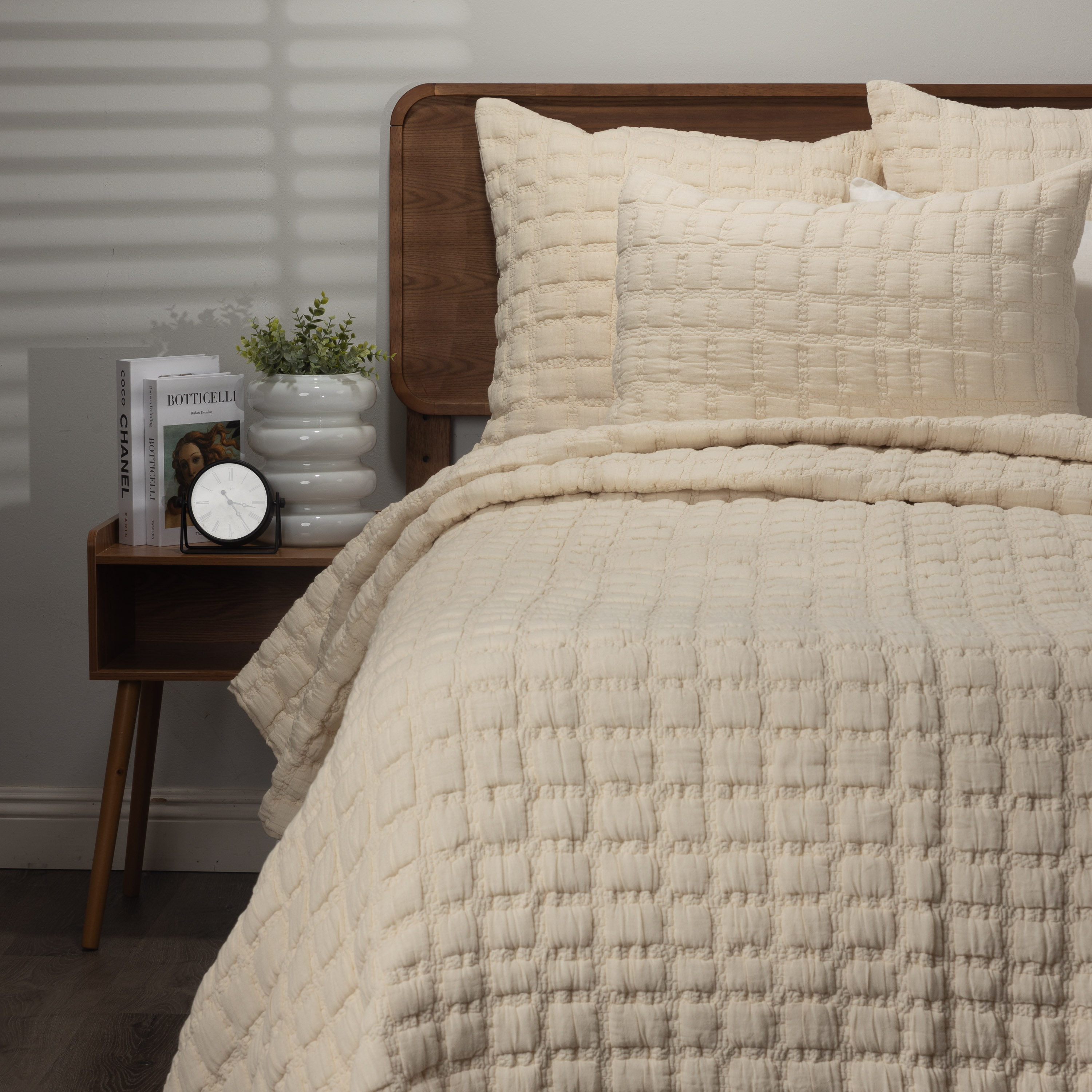 Claudia Quilt - Textured Luxury | Amity Home